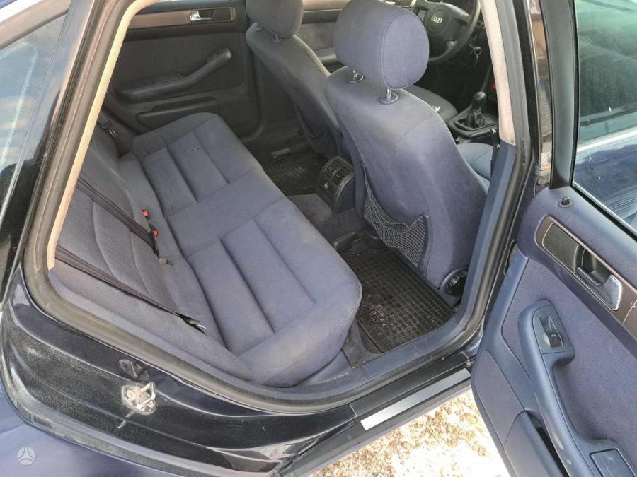 Zils Audi A6 1997 Šauļi, ar dzinēja tilpumu 1.90 L un nobraukumu 402 tūkst. km par 1300 €, foto 3 vietnē AUTOMOTO.COM.LV