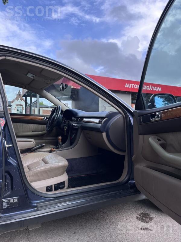 Blue Audi A6 1997 in Liepaja, with an engine capacity of 2.40 L and mileage of 380 thousand km for 1650 €, photo 9 on AUTOMOTO.COM.LV