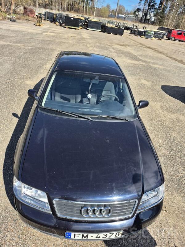 Zils Audi A6 1998 Rīga, ar dzinēja tilpumu 2.40 L un nobraukumu 234 tūkst. km par 1550 €, foto 1 vietnē AUTOMOTO.COM.LV