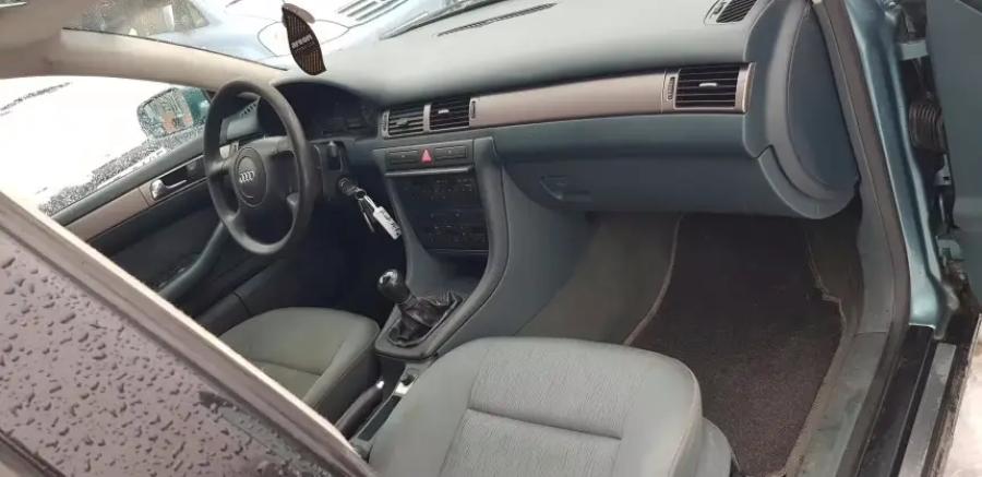 Zils Audi A6 1998 Valmiera, ar dzinēja tilpumu 1.80 L un nobraukumu 378 tūkst. km par 1100 €, foto 11 vietnē AUTOMOTO.COM.LV