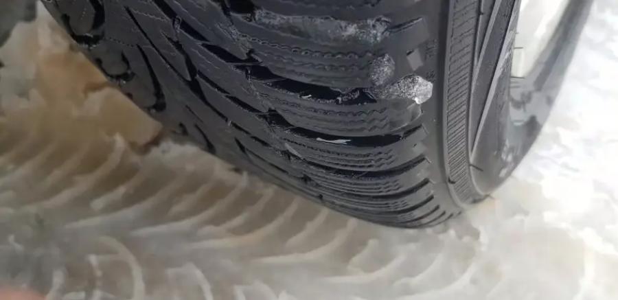 Zils Audi A6 1998 Valmiera, ar dzinēja tilpumu 1.80 L un nobraukumu 378 tūkst. km par 1100 €, foto 12 vietnē AUTOMOTO.COM.LV
