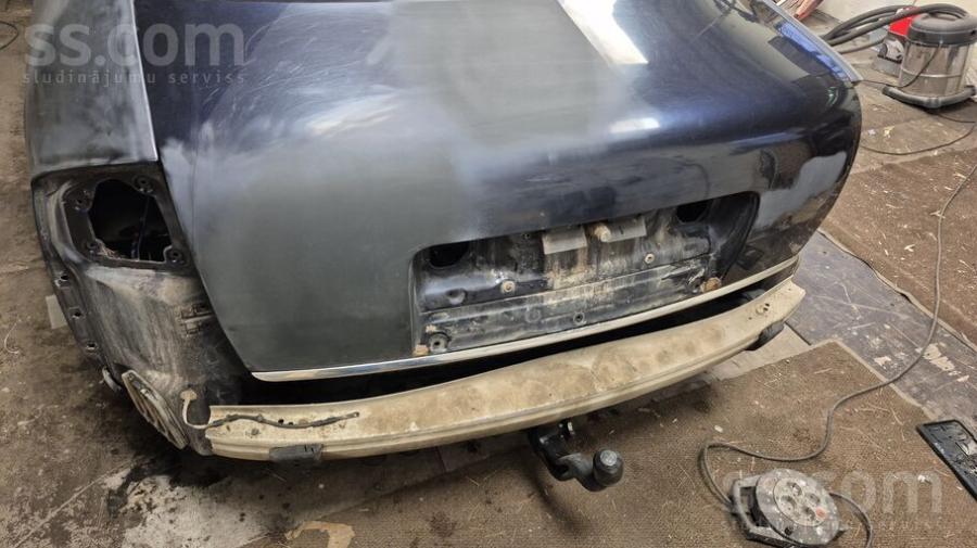 Blue Audi A6 1998 in Riga, with an engine capacity of 2.40 L and mileage of 307 thousand km for 4000 €, photo 16 on AUTOMOTO.COM.LV