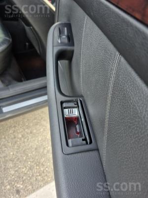 Zils Audi A6 1998 Rīga, ar dzinēja tilpumu 2.40 L un nobraukumu 307 tūkst. km par 3100 €, foto 24 vietnē AUTOMOTO.COM.LV