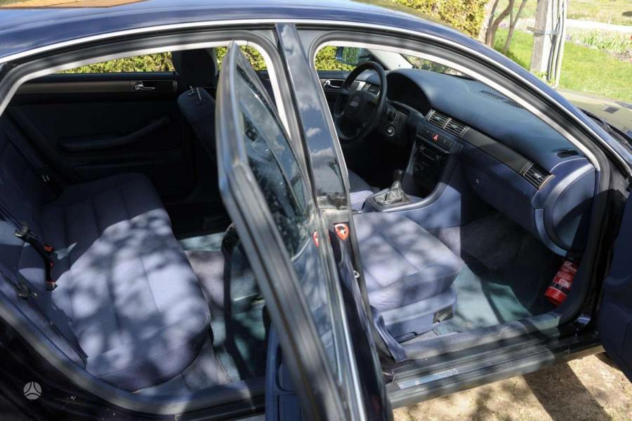 Zils Audi A6 1998 Viļņa, ar dzinēja tilpumu 1.90 L un nobraukumu 300 tūkst. km par 1500 €, foto 11 vietnē AUTOMOTO.COM.LV