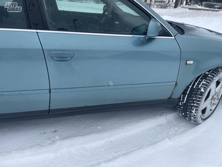 Blue Audi A6 2000 in Ukmerge, with an engine capacity of 2.50 L and mileage of 388 thousand km for 1100 €, photo 8 on AUTOMOTO.COM.LV