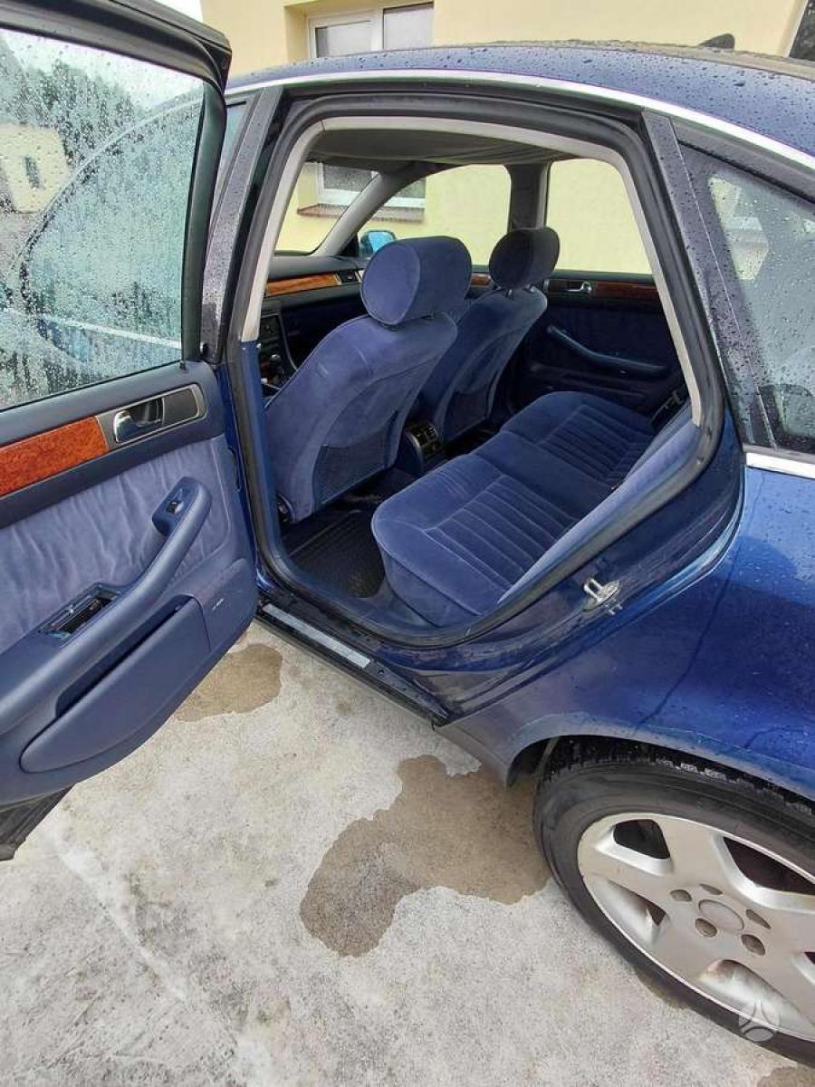 Zils Audi A6 2000 Šakiai, ar dzinēja tilpumu 2.50 L un nobraukumu 379 tūkst. km par 750 €, foto 6 vietnē AUTOMOTO.COM.LV