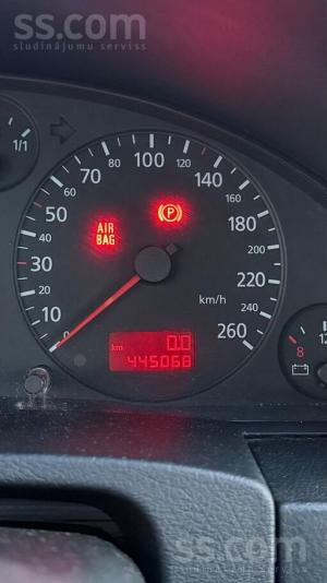 Zils Audi A6 2001 Rīga, ar dzinēja tilpumu 2.50 L un nobraukumu 445 tūkst. km par 870 €, foto 6 vietnē AUTOMOTO.COM.LV