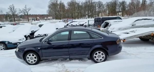 Синий Ауди А6 2001 в Валмиера, объемом двигателя 2.50 л и пробегом 251 тыс. км за 1750 €, фото 6 на AUTOMOTO.COM.LV