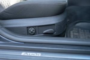 Zils Audi A6 2003 Liepāja, ar dzinēja tilpumu 2.50 L un nobraukumu 302 tūkst. km par 2500 €, foto 20 vietnē AUTOMOTO.COM.LV