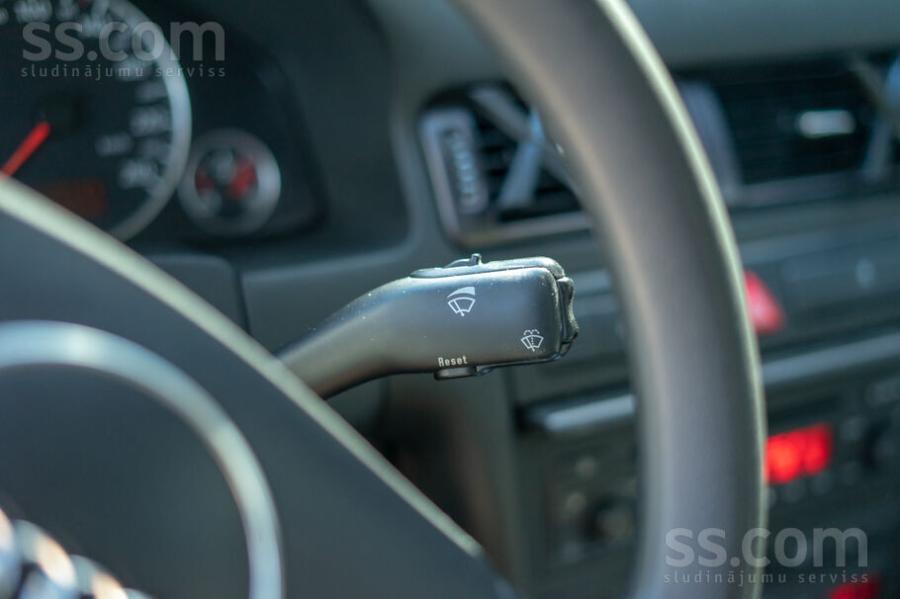 Zils Audi A6 2003 Liepāja, ar dzinēja tilpumu 2.50 L un nobraukumu 302 tūkst. km par 2500 €, foto 16 vietnē AUTOMOTO.COM.LV