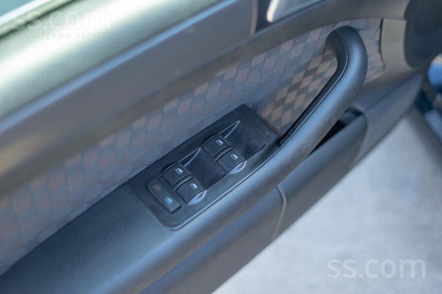 Zils Audi A6 2003 Liepāja, ar dzinēja tilpumu 2.50 L un nobraukumu 302 tūkst. km par 2500 €, foto 17 vietnē AUTOMOTO.COM.LV