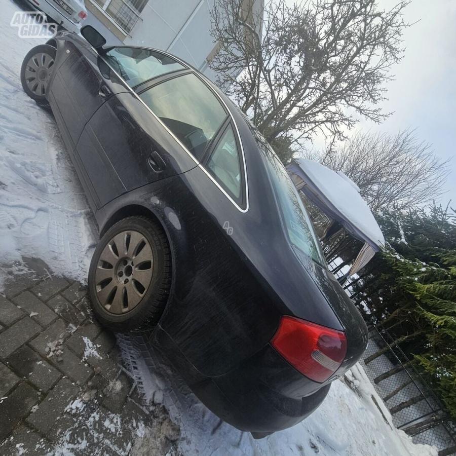 Blue Audi A6 2004 in Kaunas, with an engine capacity of 2.40 L and mileage of 195 thousand km for 1500 €, photo 6 on AUTOMOTO.COM.LV