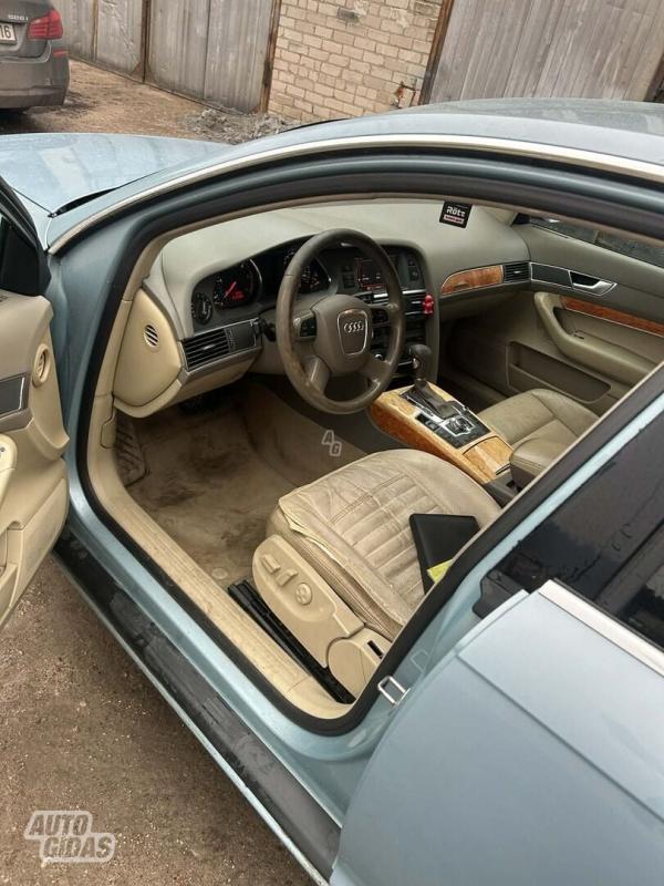 Zils Audi A6 2004 Jurbarkas, ar dzinēja tilpumu 3.00 L un nobraukumu 323 tūkst. km par 2000 €, foto 5 vietnē AUTOMOTO.COM.LV