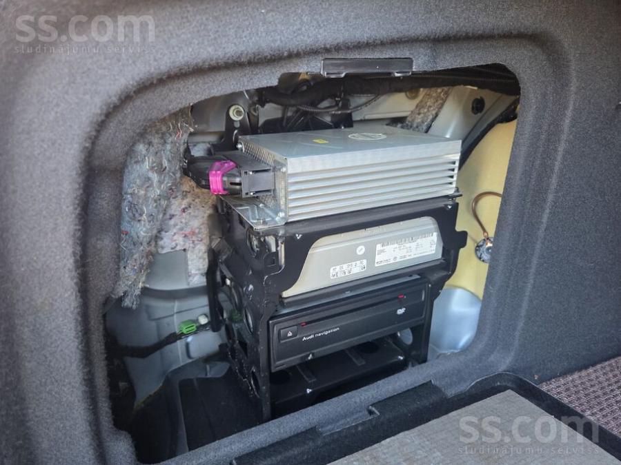 Zils Audi A6 2004 Jēkabpils, ar dzinēja tilpumu 2.00 L un nobraukumu 323 tūkst. km par 4500 €, foto 17 vietnē AUTOMOTO.COM.LV