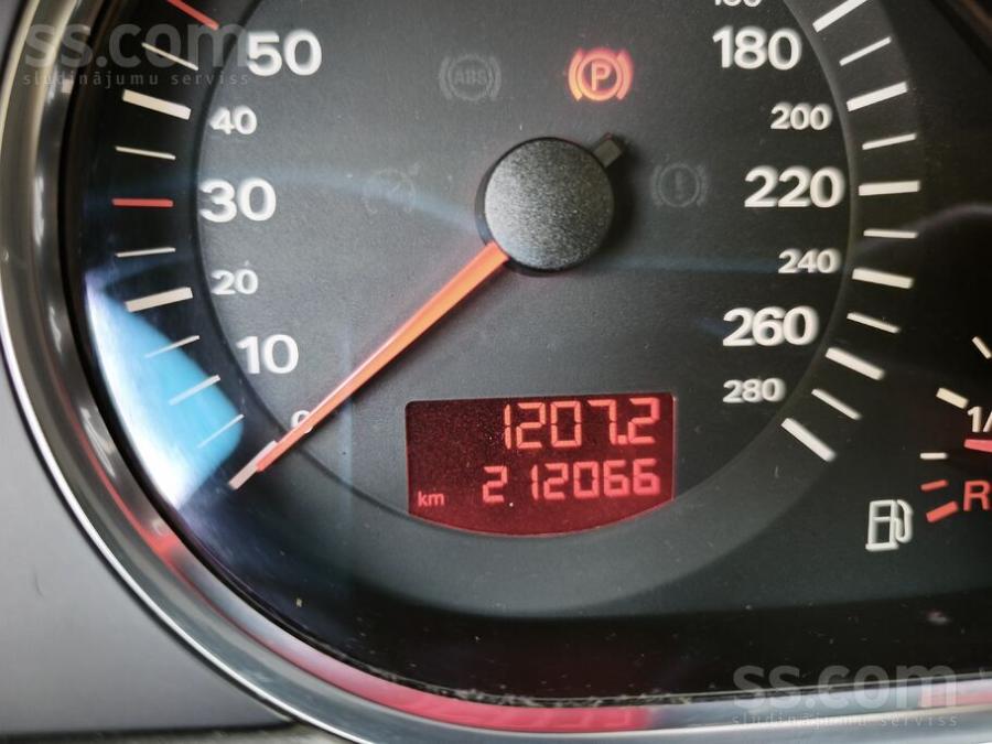 Zils Audi A6 2004 Liepāja, ar dzinēja tilpumu 3.00 L un nobraukumu 212 tūkst. km par 3300 €, foto 10 vietnē AUTOMOTO.COM.LV