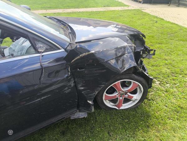 Zils Audi A6 2004 Kauņa, ar dzinēja tilpumu 2.40 L un nobraukumu 317 tūkst. km par 850 €, foto 2 vietnē AUTOMOTO.COM.LV