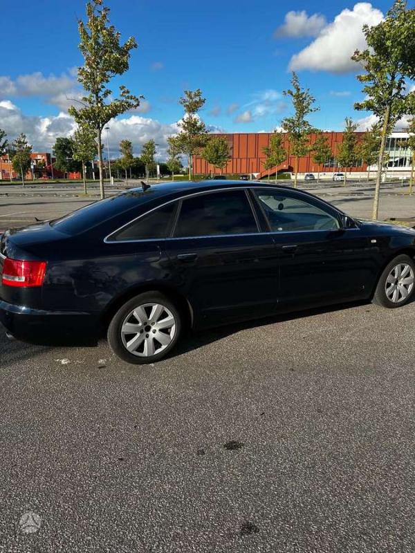 Blue Audi A6 2004 in Klaipeda, with an engine capacity of 2.39 L and mileage of 252 thousand km for 2200 €, photo 8 on AUTOMOTO.COM.LV