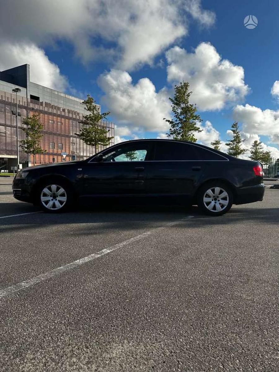 Zils Audi A6 2004 Klaipėda, ar dzinēja tilpumu 2.39 L un nobraukumu 252 tūkst. km par 2200 €, foto 11 vietnē AUTOMOTO.COM.LV