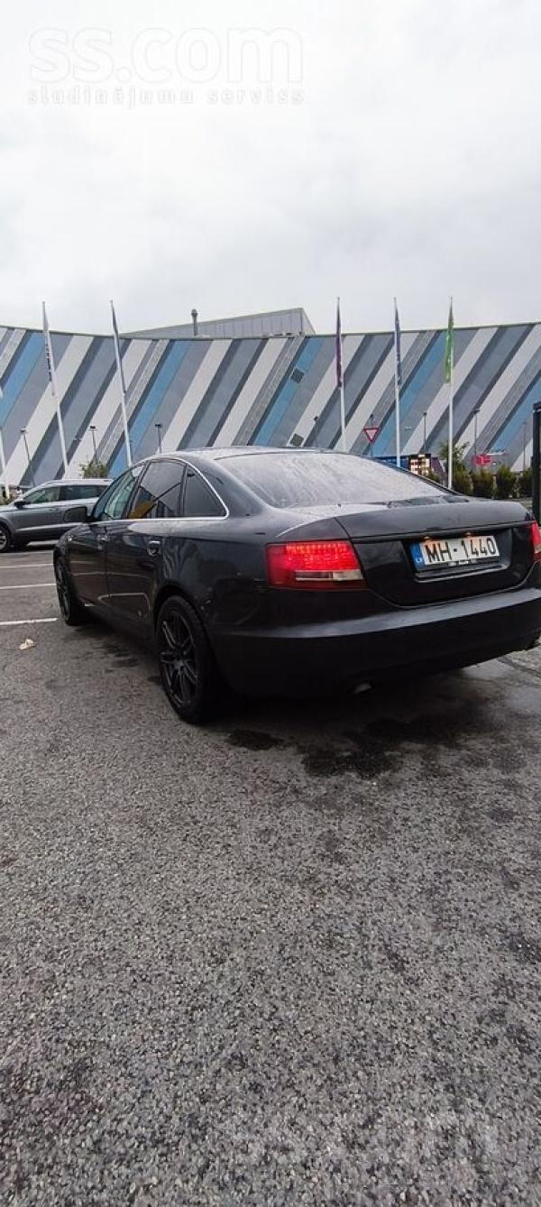 Blue Audi A6 2004 in Riga, with an engine capacity of 2.00 L and mileage of 554 thousand km for 2100 €, photo 4 on AUTOMOTO.COM.LV