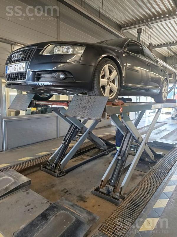 Zils Audi A6 2004 Rēzekne, ar dzinēja tilpumu 3.00 L un nobraukumu 272 tūkst. km par 2650 €, foto 5 vietnē AUTOMOTO.COM.LV