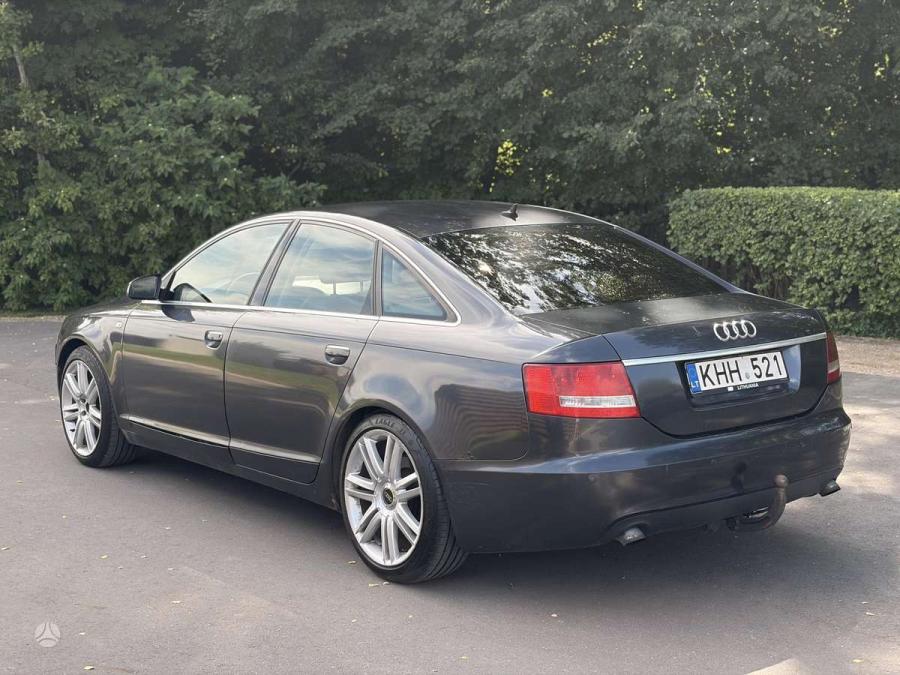 Blue Audi A6 2004 in Vilnius, with an engine capacity of 2.97 L and mileage of 300 thousand km for 1599 €, photo 7 on AUTOMOTO.COM.LV