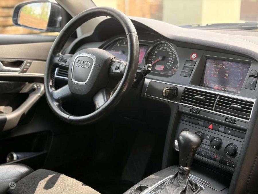 Blue Audi A6 2004 in Vilnius, with an engine capacity of 2.97 L and mileage of 300 thousand km for 1599 €, photo 13 on AUTOMOTO.COM.LV