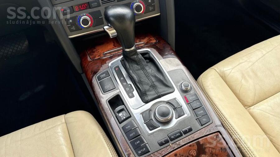Blue Audi A6 2004 in Liepaja, with an engine capacity of 3.00 L and mileage of 214 thousand km for 2850 €, photo 18 on AUTOMOTO.COM.LV