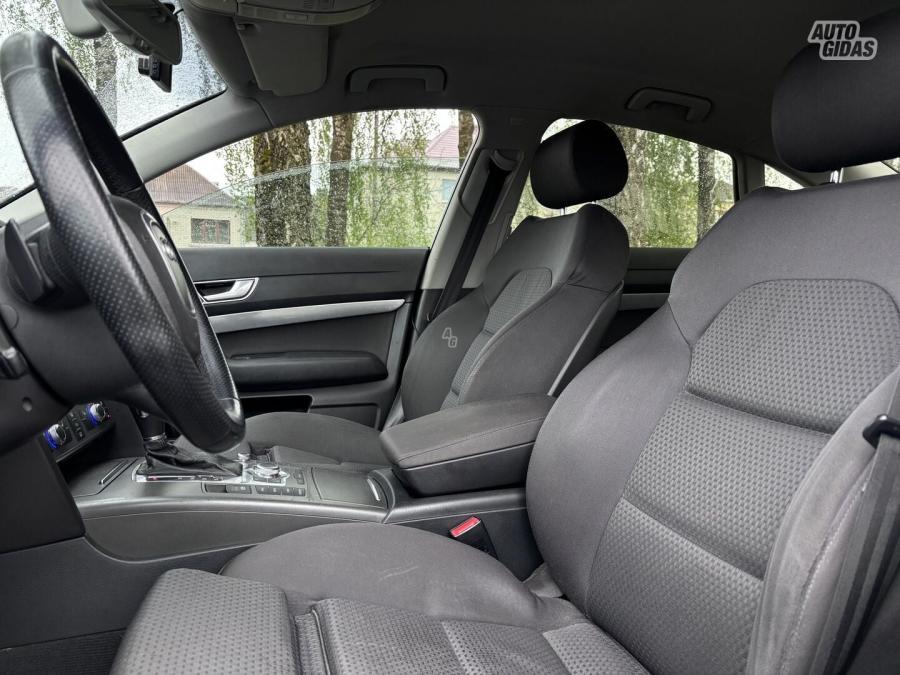 Zils Audi A6 2005 Kauņa, ar dzinēja tilpumu 3.00 L un nobraukumu 316 tūkst. km par 2350 €, foto 14 vietnē AUTOMOTO.COM.LV