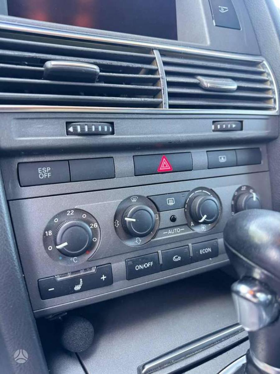 Zils Audi A6 2005 Kauņa, ar dzinēja tilpumu 2.70 L un nobraukumu 324 tūkst. km par 1999 €, foto 29 vietnē AUTOMOTO.COM.LV