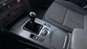 Zils Audi A6 2005 Viļņa, ar dzinēja tilpumu 2.39 L un nobraukumu 379 tūkst. km par 850 €, foto 12 vietnē AUTOMOTO.COM.LV