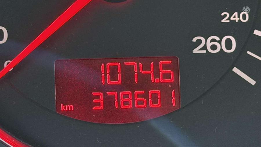 Zils Audi A6 2005 Viļņa, ar dzinēja tilpumu 2.39 L un nobraukumu 379 tūkst. km par 850 €, foto 13 vietnē AUTOMOTO.COM.LV