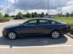 Blue Audi A6 2005 in Riga, with an engine capacity of 2.70 L and mileage of 517 thousand km for 1300 €, photo 3 on AUTOMOTO.COM.LV