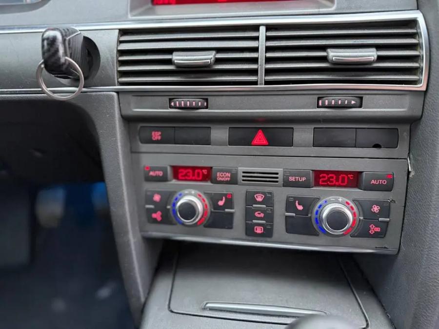 Zils Audi A6 2006 Rīga, ar dzinēja tilpumu 2.70 L un nobraukumu 310 tūkst. km par 1950 €, foto 14 vietnē AUTOMOTO.COM.LV