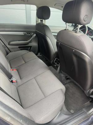 Zils Audi A6 2009 Šauļi, ar dzinēja tilpumu 2.00 L un nobraukumu 249 tūkst. km par 5950 €, foto 15 vietnē AUTOMOTO.COM.LV