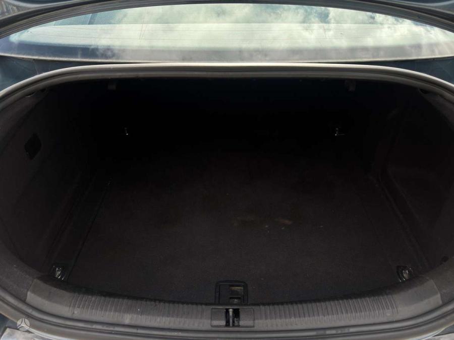 Blue Audi A6 2009 in Klaipeda, with an engine capacity of 2.70 L and mileage of 271 thousand km for 5999 €, photo 11 on AUTOMOTO.COM.LV