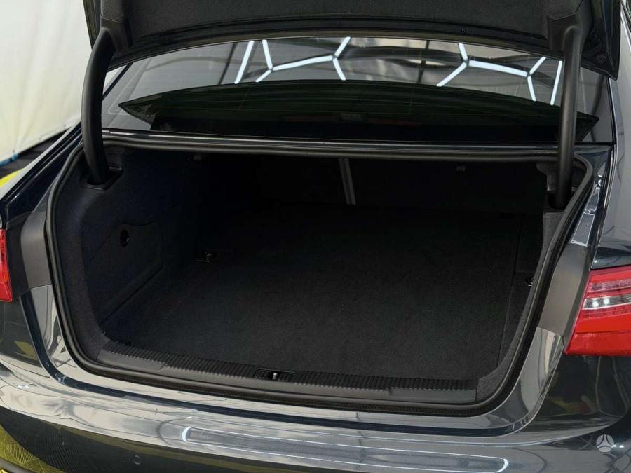 Blue Audi A6 2011 in Vilnius, with an engine capacity of 1.97 L and mileage of 220 thousand km for 8490 €, photo 13 on AUTOMOTO.COM.LV