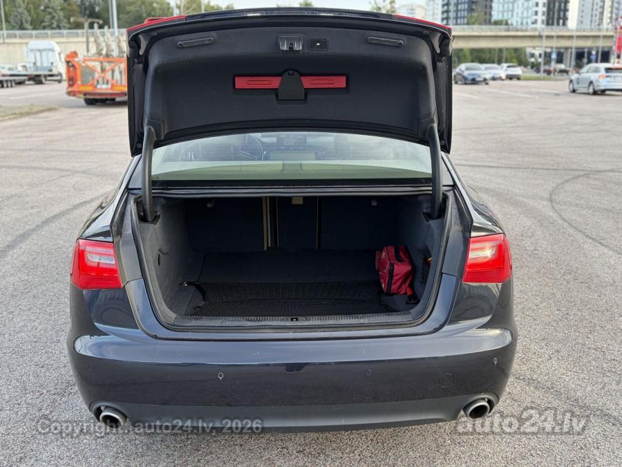 Blue Audi A6 2011 in Tallinn, with an engine capacity of 3.00 L and mileage of 249 thousand km for 11000 €, photo 12 on AUTOMOTO.COM.LV