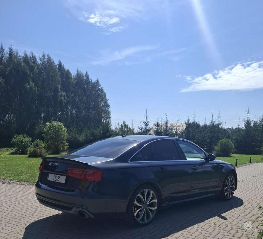 Blue Audi A6 2012 in Utena, with an engine capacity of 2.97 L and mileage of 372 thousand km for 10500 €, photo 7 on AUTOMOTO.COM.LV