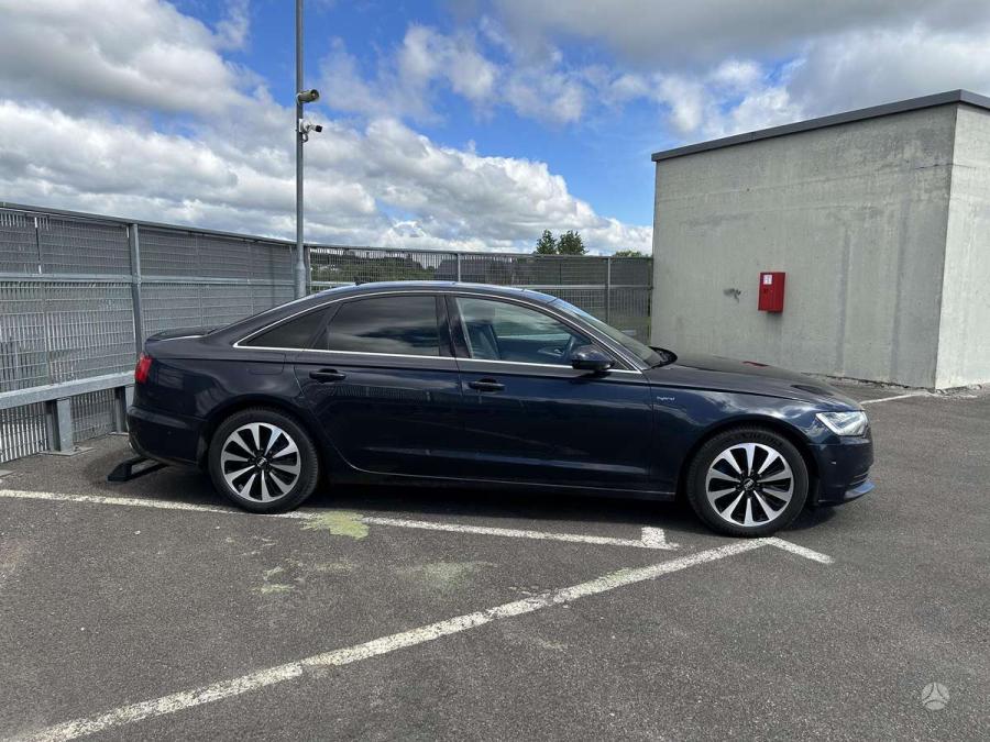 Zils Audi A6 2012 Viļņa, ar dzinēja tilpumu 1.98 L un nobraukumu 222 tūkst. km par 5900 €, foto 4 vietnē AUTOMOTO.COM.LV