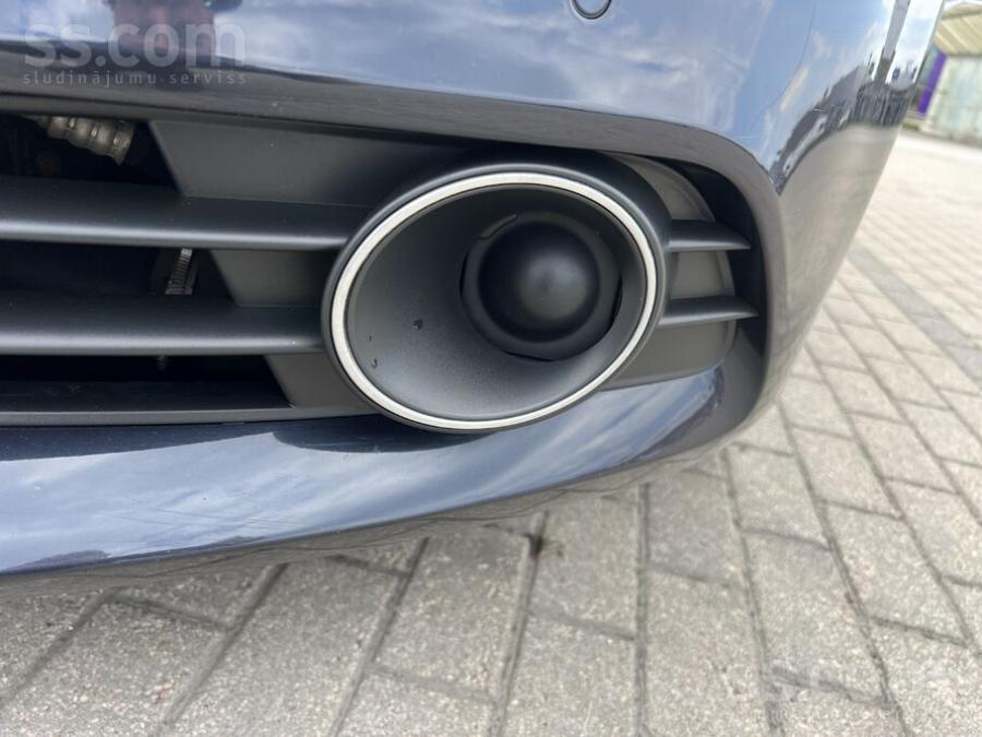 Blue Audi A6 2013 in Riga, with an engine capacity of 3.00 L and mileage of 306 thousand km for 9700 €, photo 6 on AUTOMOTO.COM.LV