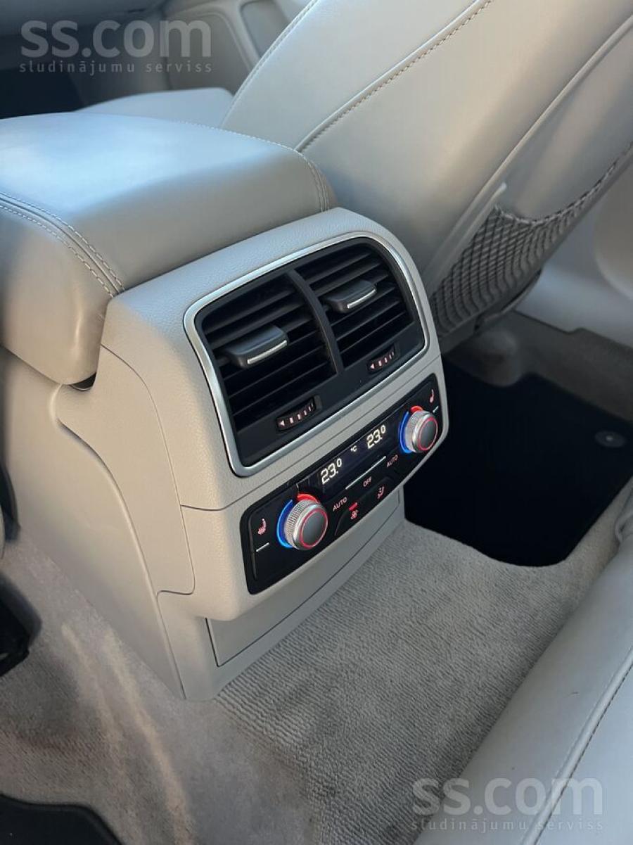 Blue Audi A6 2013 in Riga, with an engine capacity of 3.00 L and mileage of 306 thousand km for 9700 €, photo 11 on AUTOMOTO.COM.LV