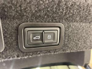 Zils Audi A6 2021 Viļņa, ar dzinēja tilpumu 1.98 L un nobraukumu 85 tūkst. km par 27500 €, foto 36 vietnē AUTOMOTO.COM.LV