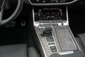 Zils Audi A6 2025 Viļņa, ar dzinēja tilpumu 2.00 L un nobraukumu 19 tūkst. km par 49900 €, foto 14 vietnē AUTOMOTO.COM.LV
