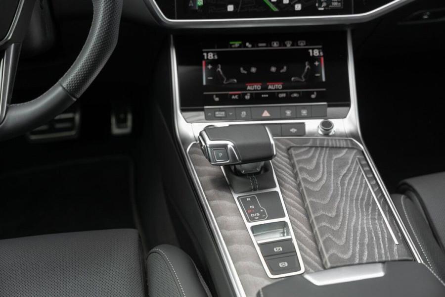 Zils Audi A6 2025 Viļņa, ar dzinēja tilpumu 2.00 L un nobraukumu 19 tūkst. km par 49900 €, foto 14 vietnē AUTOMOTO.COM.LV