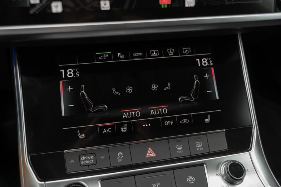 Zils Audi A6 2025 Viļņa, ar dzinēja tilpumu 2.00 L un nobraukumu 19 tūkst. km par 49900 €, foto 22 vietnē AUTOMOTO.COM.LV