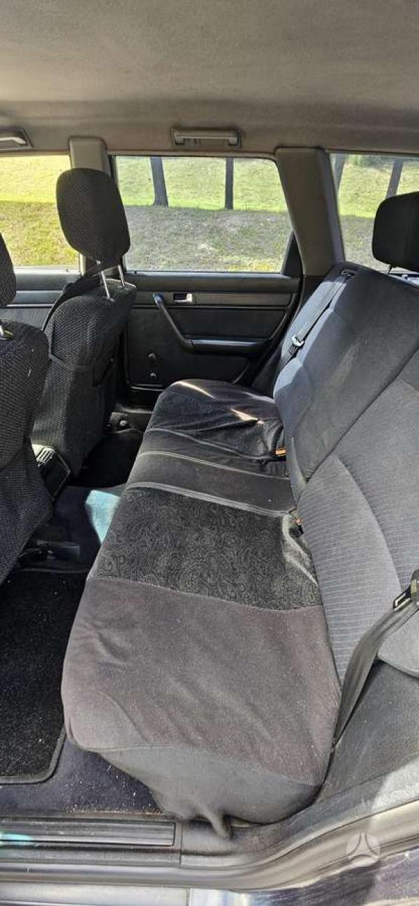 Zils Audi A6 1995 Viļņa, ar dzinēja tilpumu 2.46 L un nobraukumu 430 tūkst. km par 1450 €, foto 2 vietnē AUTOMOTO.COM.LV