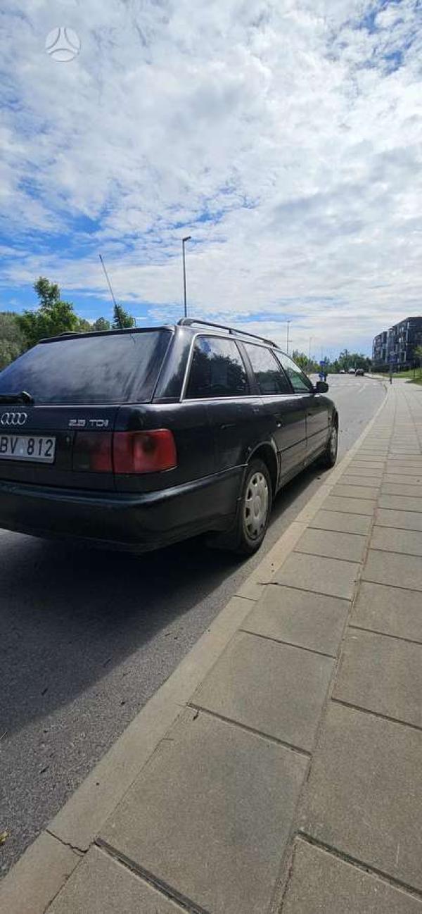 Zils Audi A6 1995 Viļņa, ar dzinēja tilpumu 2.46 L un nobraukumu 430 tūkst. km par 1450 €, foto 4 vietnē AUTOMOTO.COM.LV