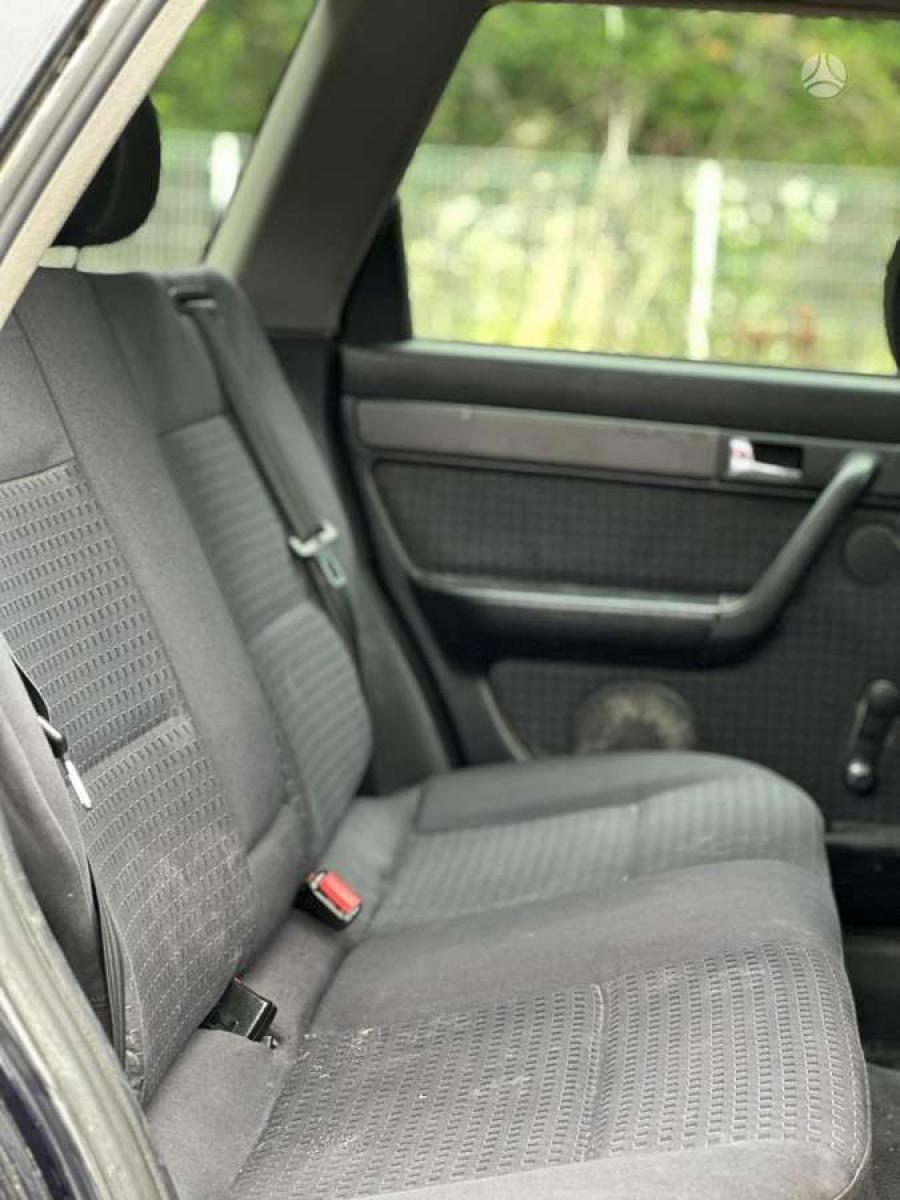 Zils Audi A6 1995 Nemenčinė, ar dzinēja tilpumu 2.46 L un nobraukumu 320 tūkst. km par 1150 €, foto 24 vietnē AUTOMOTO.COM.LV