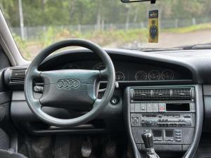 Zils Audi A6 1995 Nemenčinė, ar dzinēja tilpumu 2.46 L un nobraukumu 320 tūkst. km par 1150 €, foto 28 vietnē AUTOMOTO.COM.LV