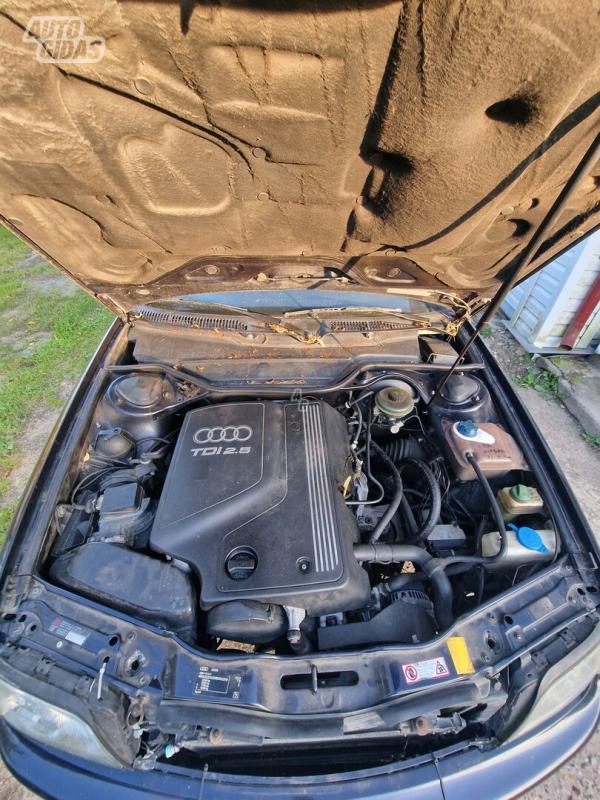 Blue Audi A6 1995 in Ignalina, with an engine capacity of 2.50 L and mileage of 366 thousand km for 520 €, photo 8 on AUTOMOTO.COM.LV